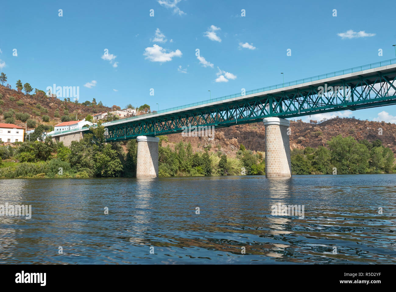 River bridge structure hi-res stock photography and images - Alamy