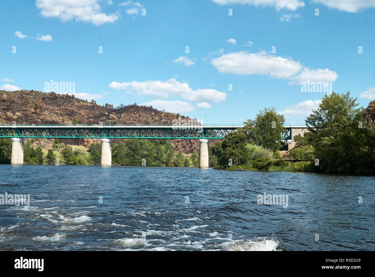 River bridge structure hi-res stock photography and images - Alamy