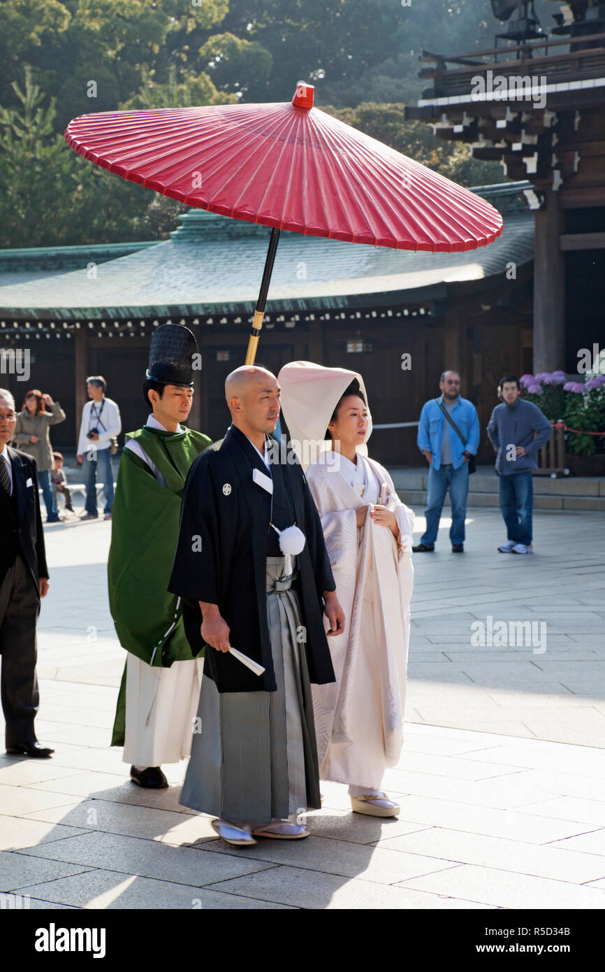 Japan, Tokyo, Meiji Shrine, Wedding Scene Stock Photo - Alamy