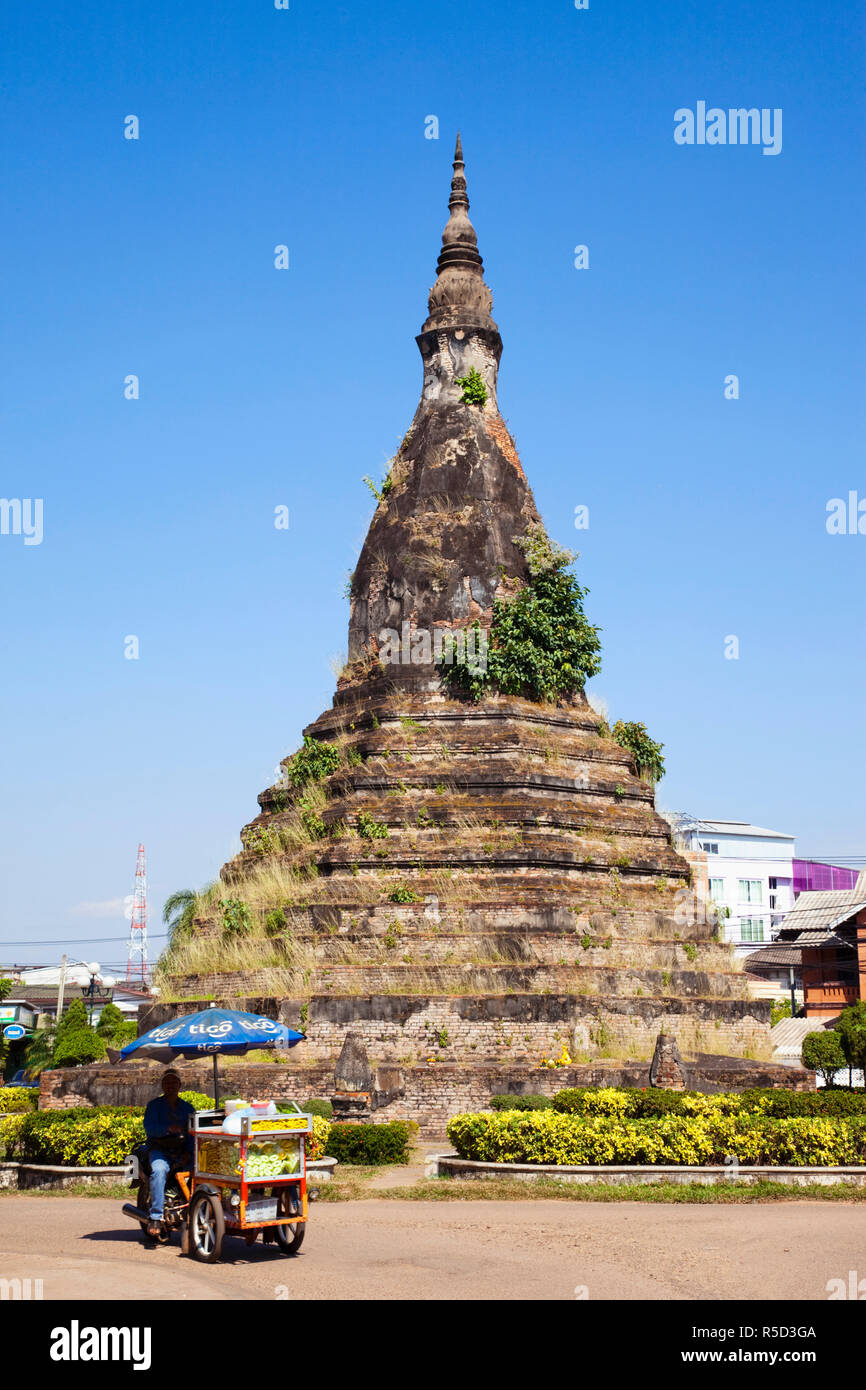Laos, Vientiane, That Dam aka Black Stupa Stock Photo - Alamy
