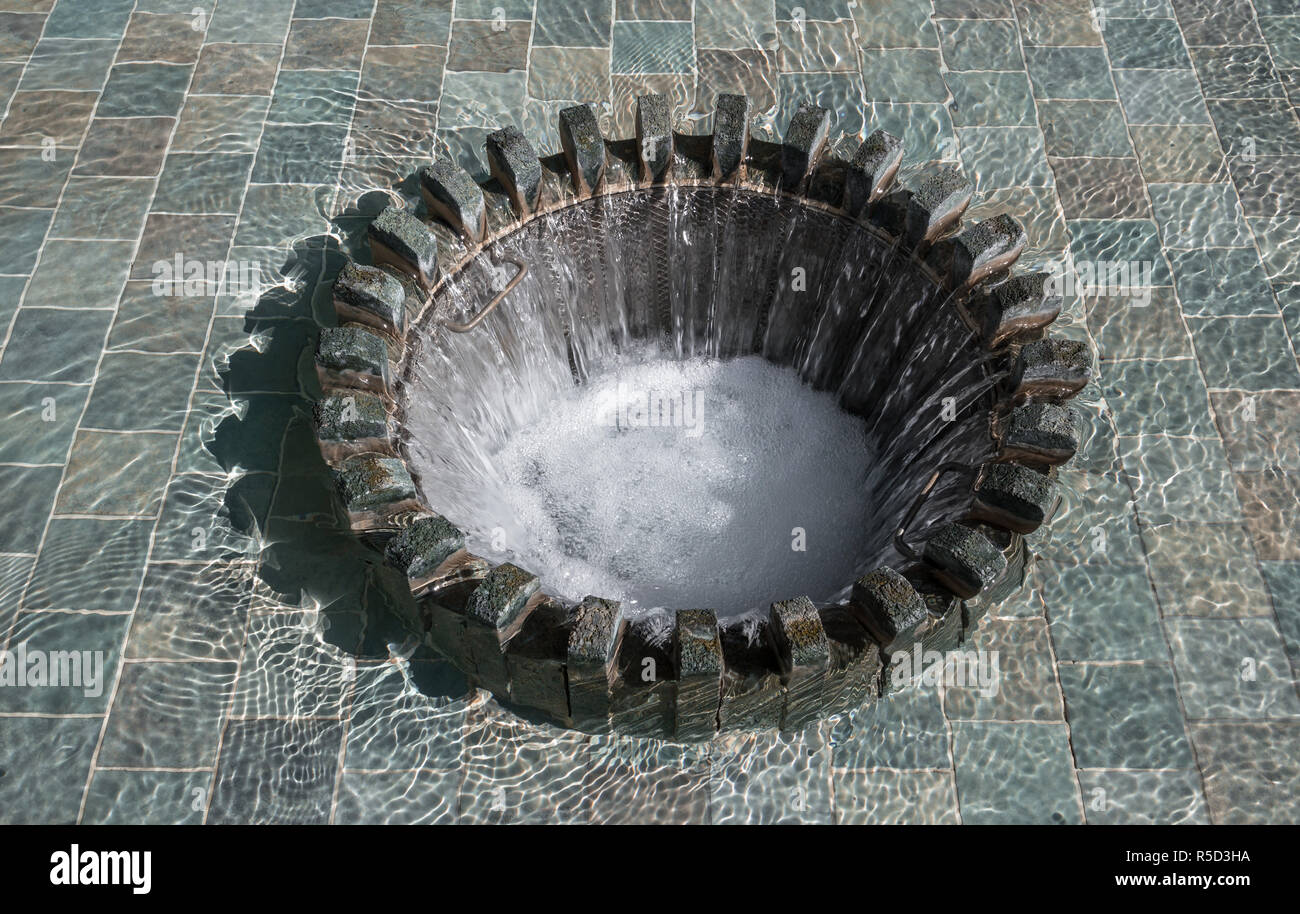Fountain water on top view Stock Photo - Alamy