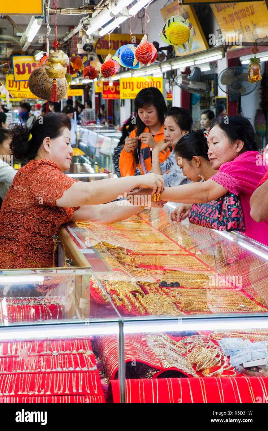 Laos, Vientiane, Talat Sao Shopping Mall, Gold Shops Stock Photo - Alamy