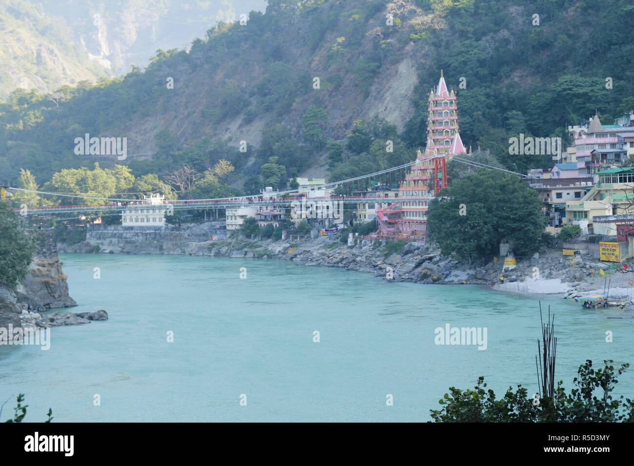 Life in Rishikesh on the banks of river ganga Stock Photo - Alamy