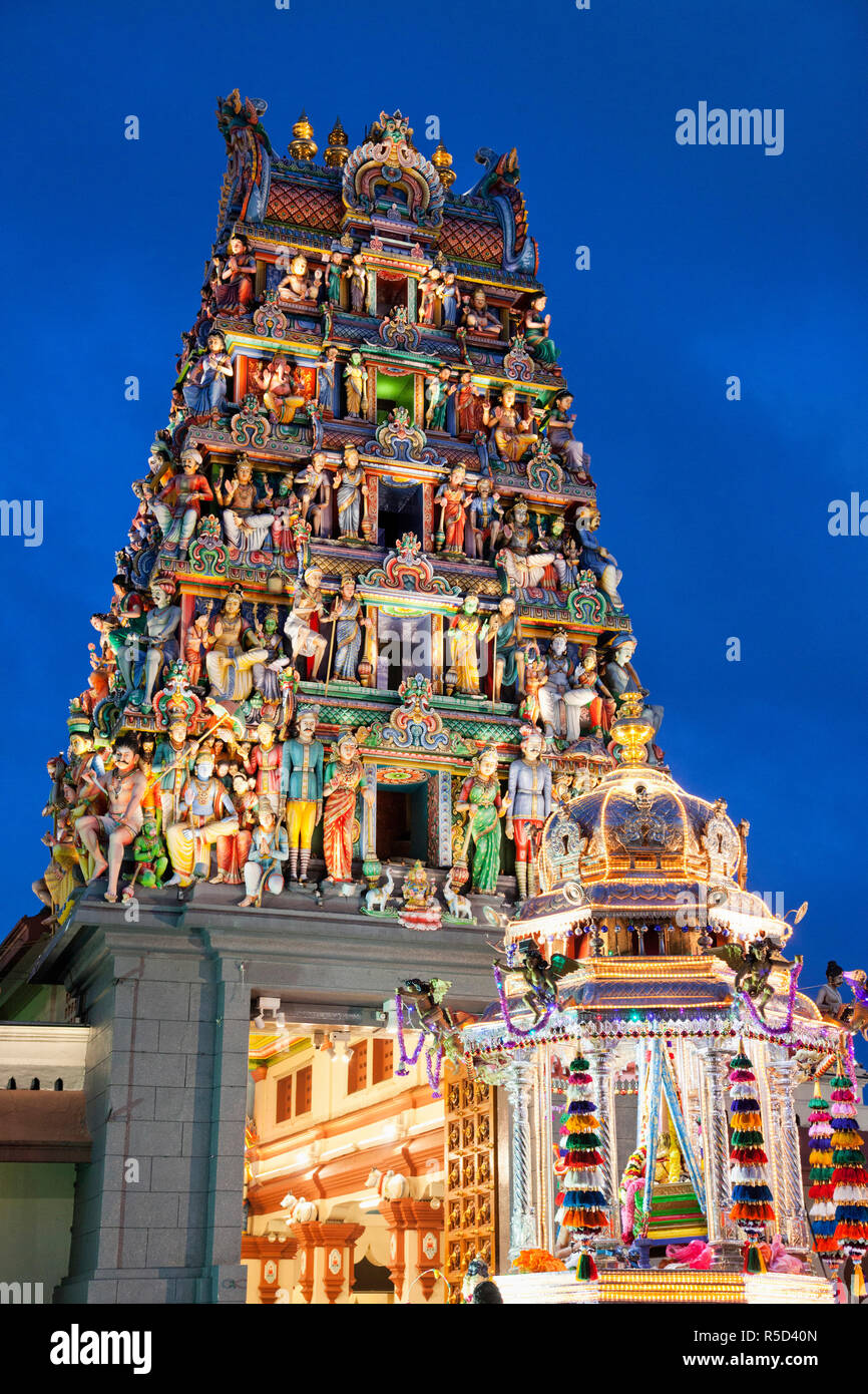 Singapore, Sri Mariamman Temple, Thaipusam Festival Chariot in front of ...