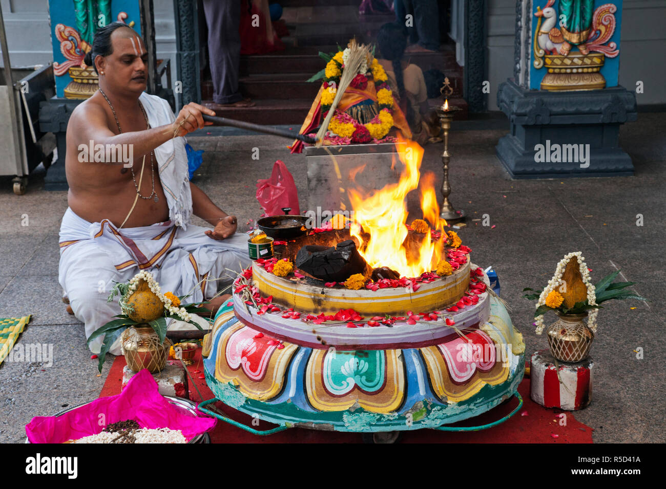 Singapore, Little India, Sri Srinivasa Perumal Temple, Priest and Holy ...