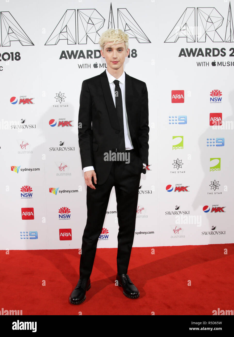 Troye sivan hi-res stock photography and images - Alamy