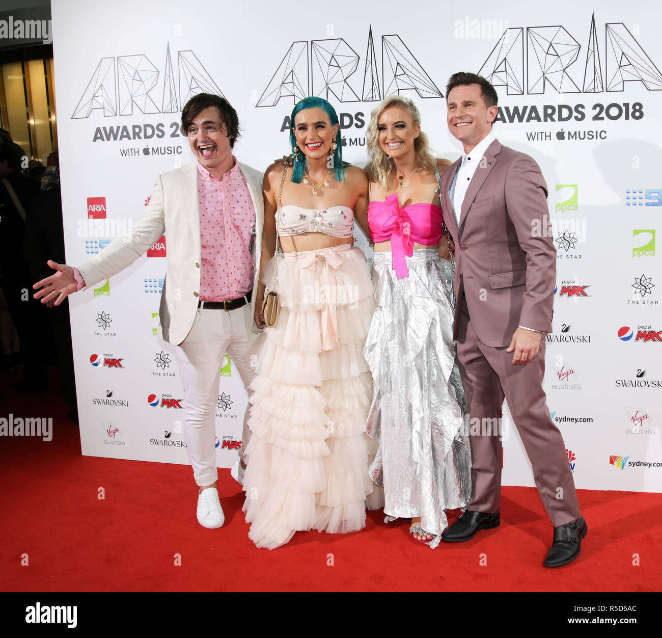 Sydney, NSW, Australia. 28th Nov, 2018. Shepard and David Campbell are ...