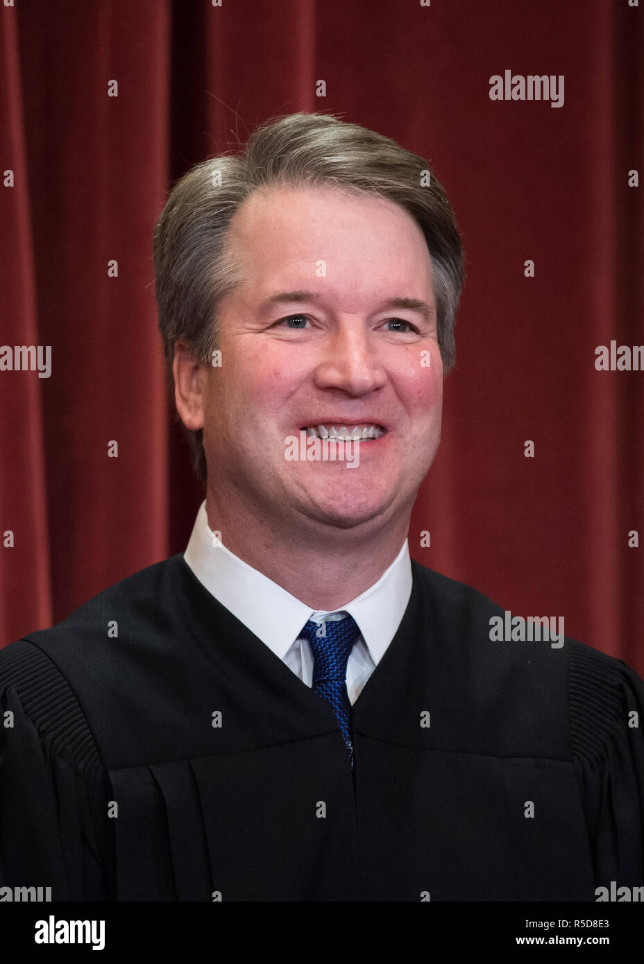 Justice brett kavanaugh portrait hi-res stock photography and images ...