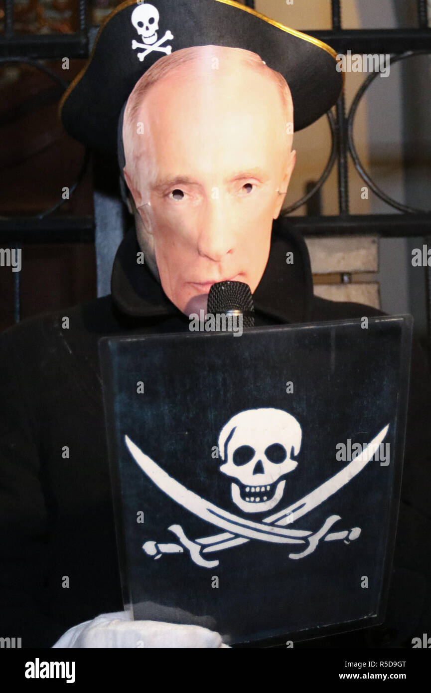 Sea people pirates hi-res stock photography and images - Alamy