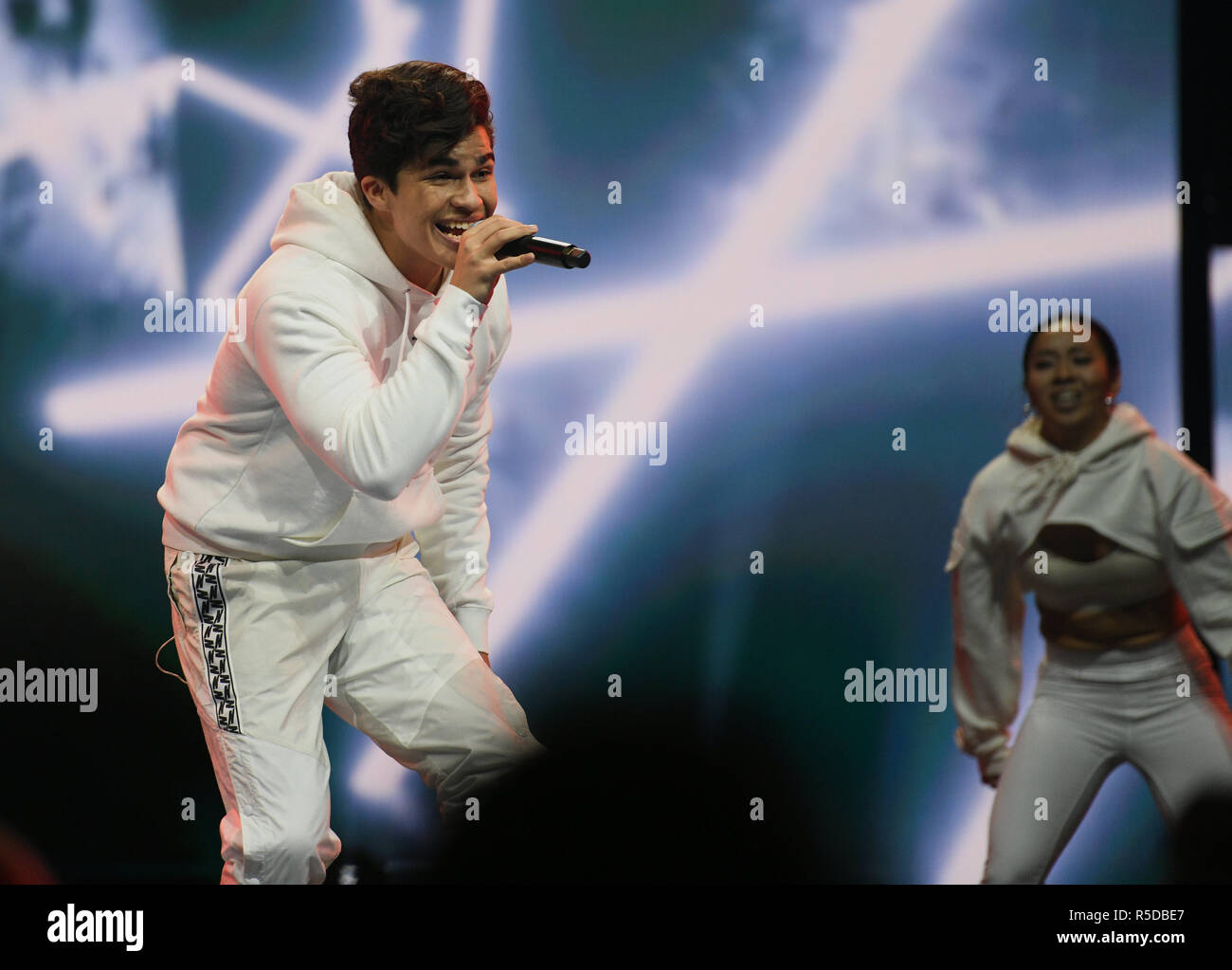 Oberhausen, Germany. 30th Nov, 2018. The singer Alex Aiono is on stage ...