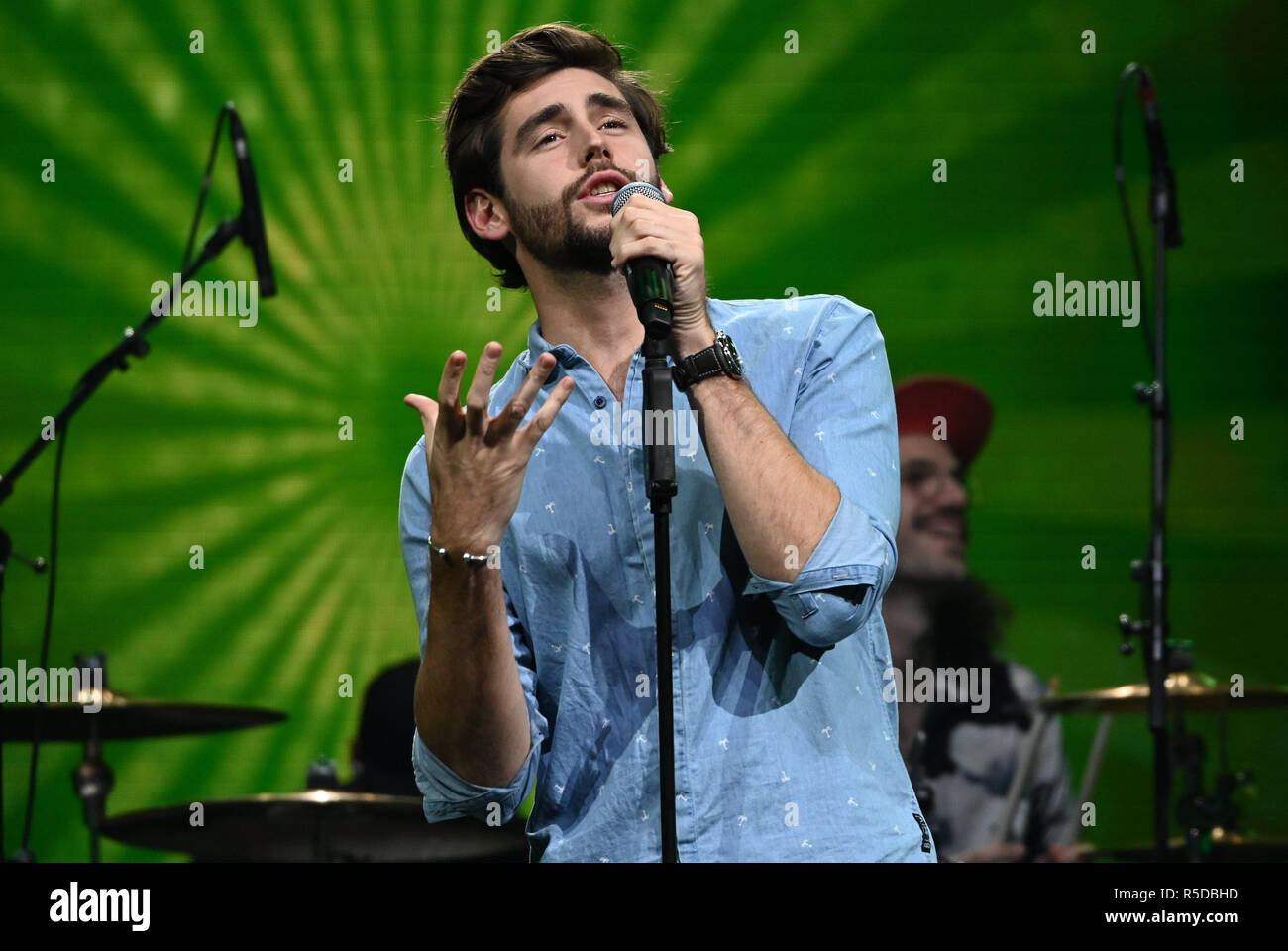 Oberhausen, Germany. 30th Nov, 2018. The singer Álvaro Soler is on ...