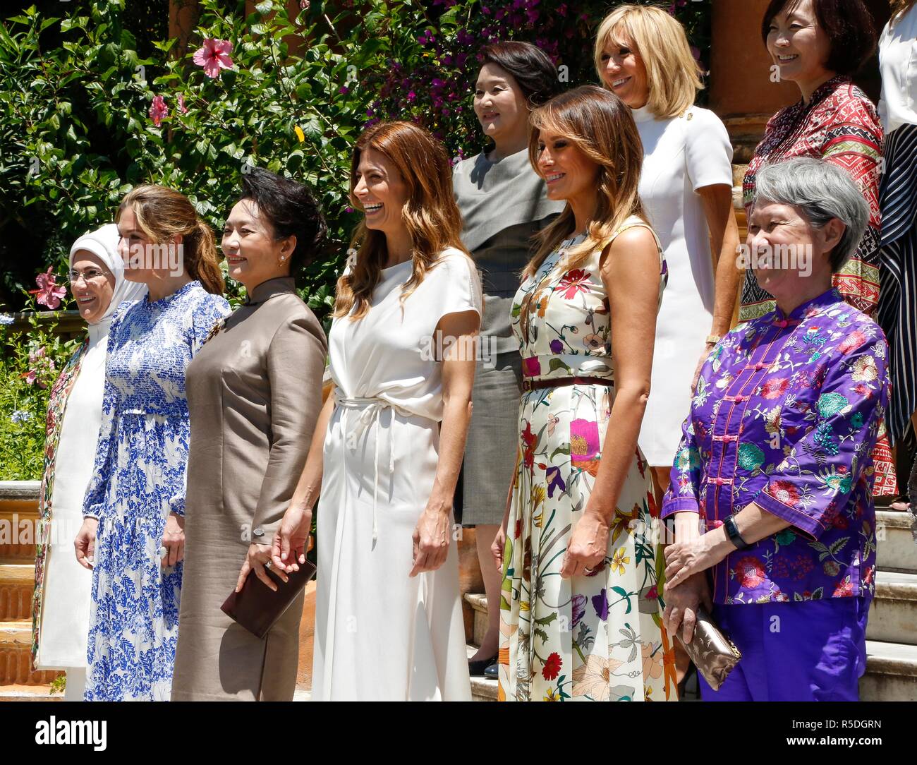 First lady melania stand hi-res stock photography and images - Alamy