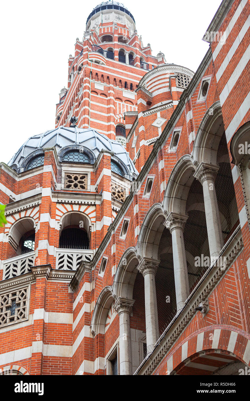 Westminster Cathedral, Catholic Church, neo-Byzantine style, London ...