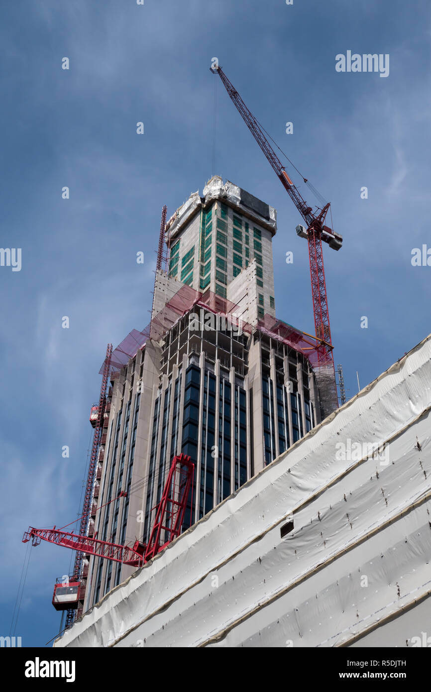 London building scaffold hi-res stock photography and images - Alamy