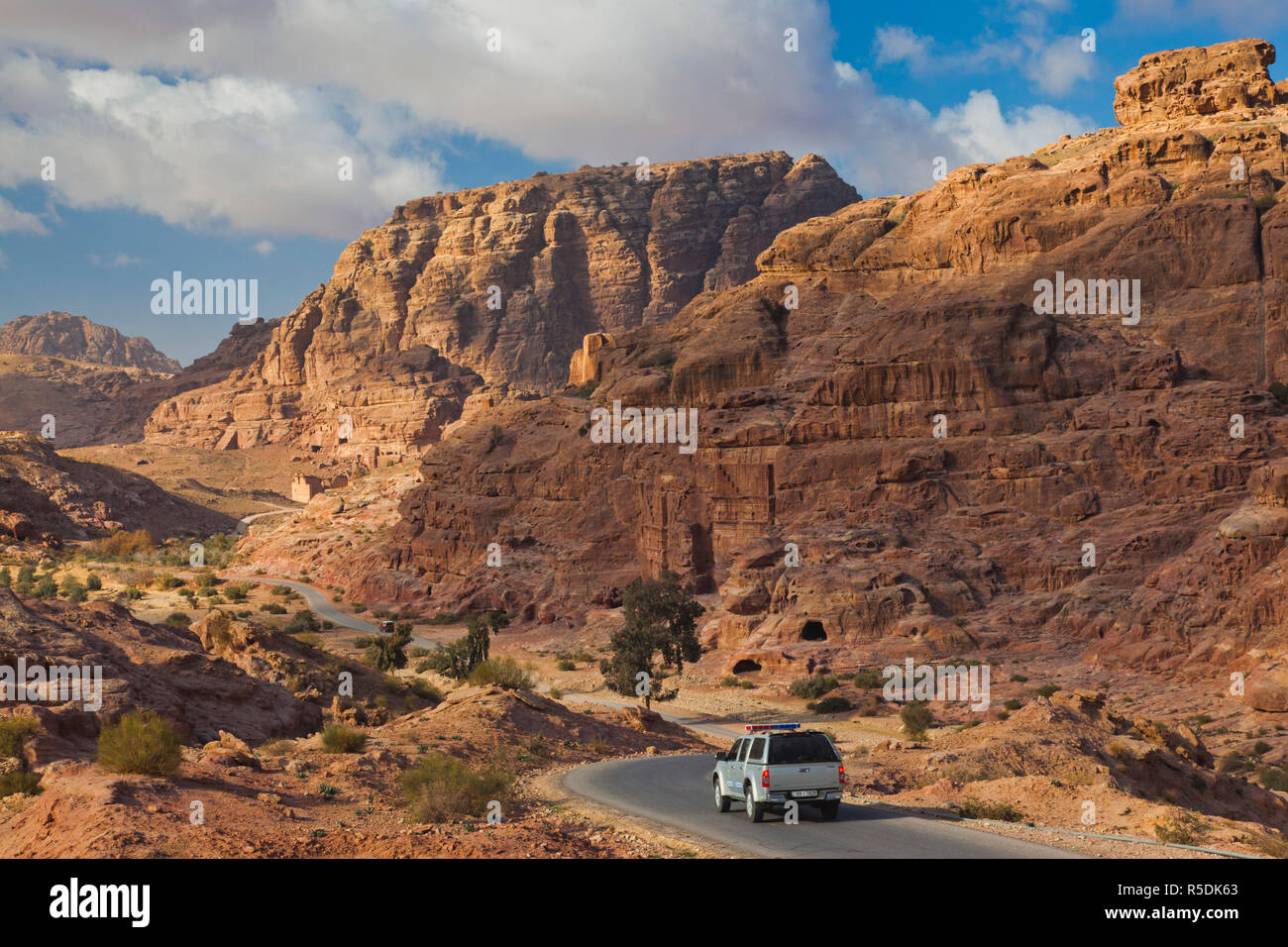 Wadi musa village hi-res stock photography and images - Alamy
