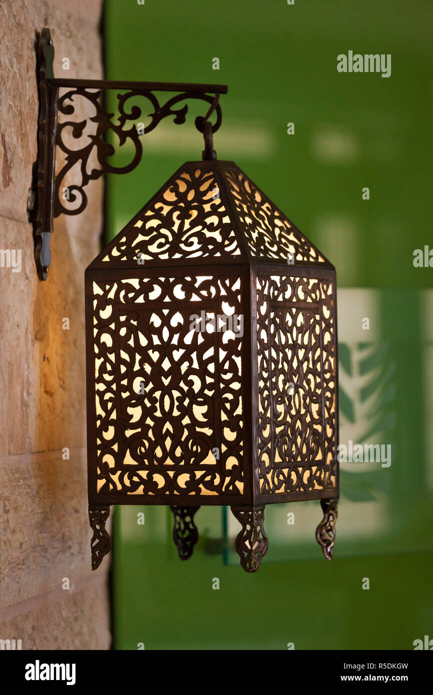 Traditional arab lamp hi-res stock photography and images - Alamy