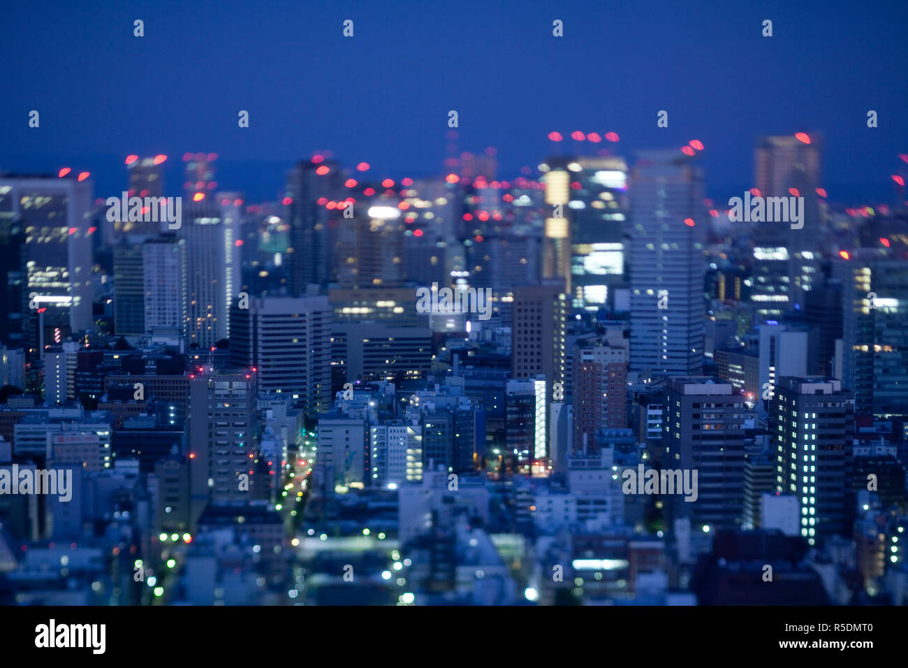 Shiodome skyline tokyo japan hi-res stock photography and images - Alamy