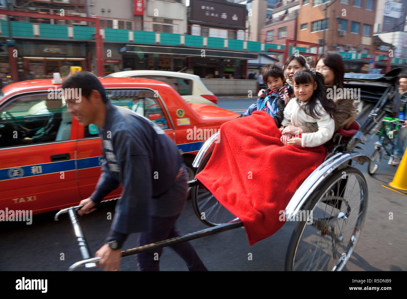 Rickshaw, Tokyo, Japan Stock Photo - Alamy