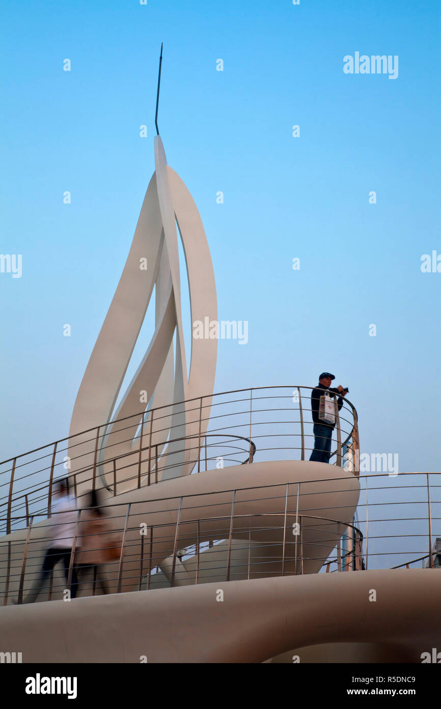 Korea, Seoul, Yeouido, Monument on Mapo bridge Stock Photo - Alamy