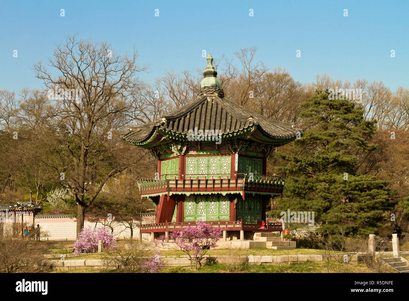 Korea, Seoul, Gyeongbokgung Palace, Hyangwonjeong Pavilion Stock Photo ...