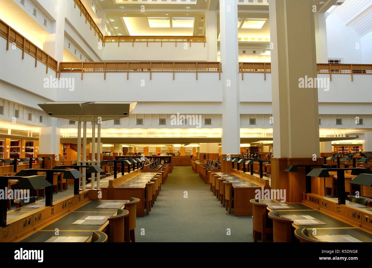 Reading room. [Photographs of the British Library building at St. 2005 ...