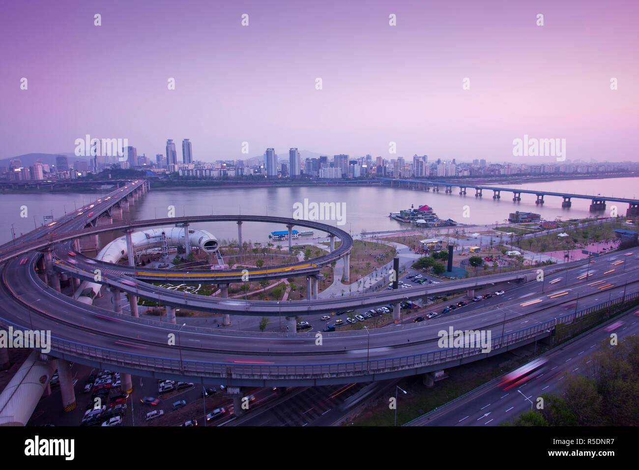 Korea, Seoul, Tukseom, Traffic on Cheongdam On-Ramp and Cheongdam ...