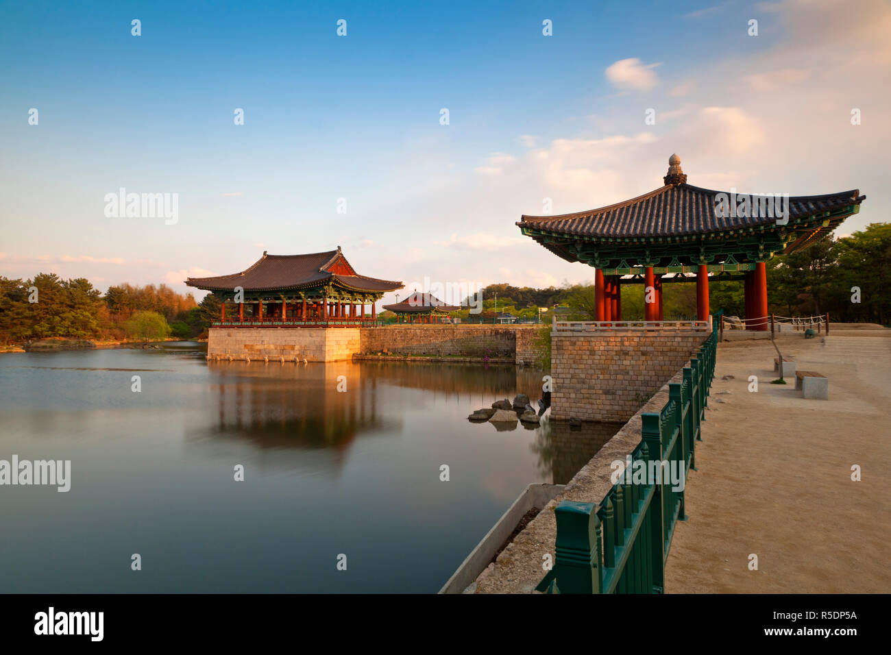 Korea, Gyeongsangbuk-do, Gyeongju, Anapji Pond Stock Photo - Alamy