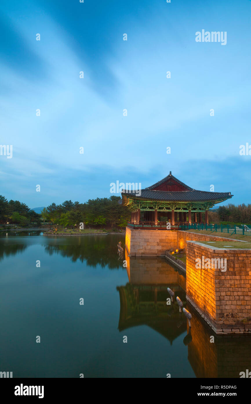 Korea, Gyeongsangbuk-do, Gyeongju, Anapji Pond Stock Photo - Alamy