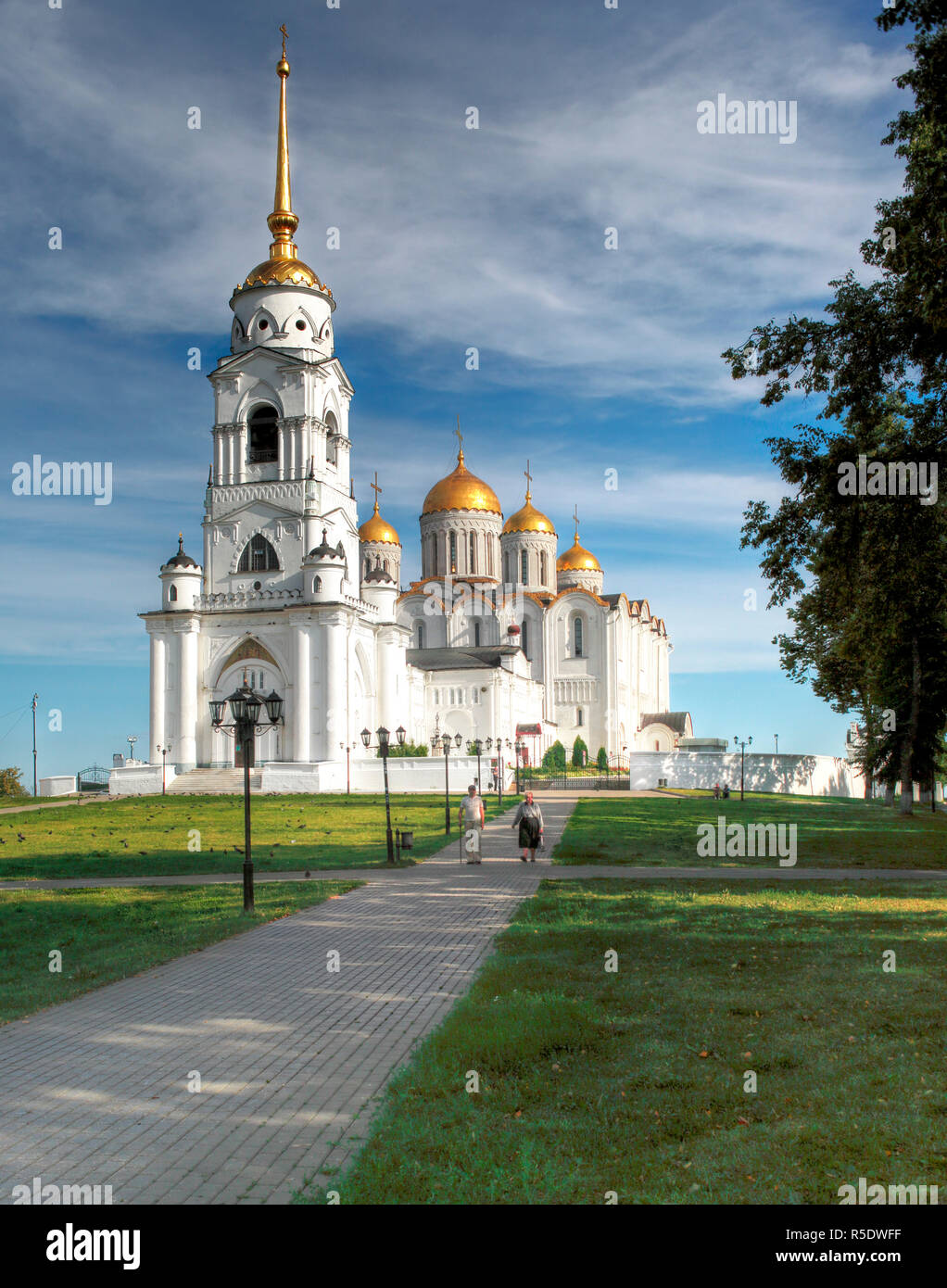 Russian 12th century cathedral architecture hi-res stock photography ...