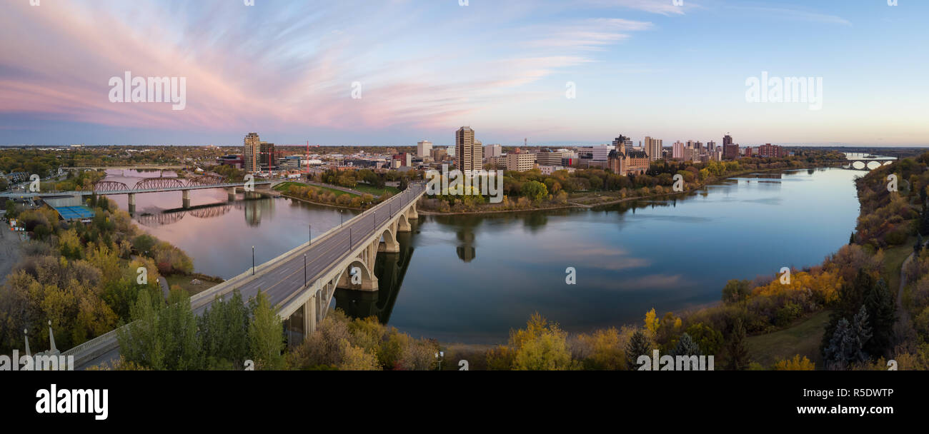 Saskatoon saskatchewan aerial hi-res stock photography and images - Alamy