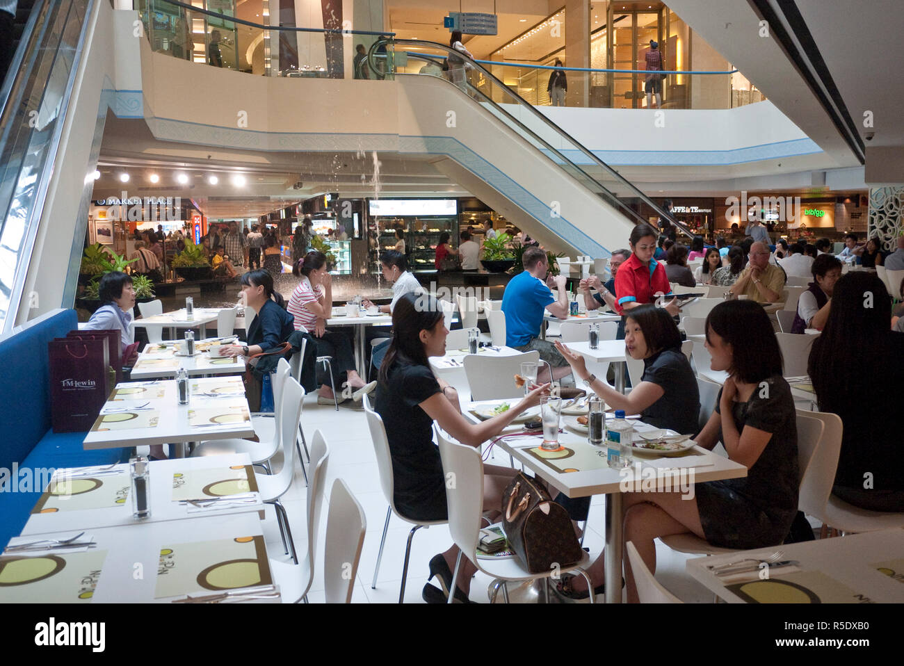 Cafe in Raffles City Mall, Singapore Stock Photo - Alamy