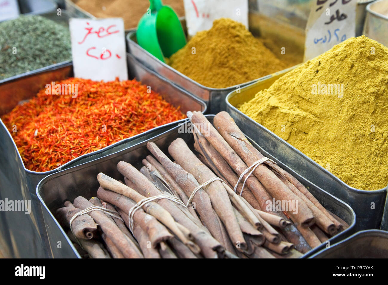 Souq market town city syria syrian middle east hi-res stock photography ...