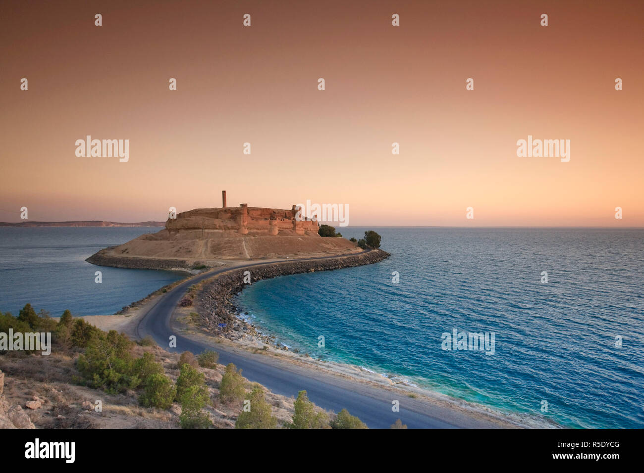 Syria, Euphrates river , Ath Thaura, Lake Al-Assad and Qalaat Jaabar ...