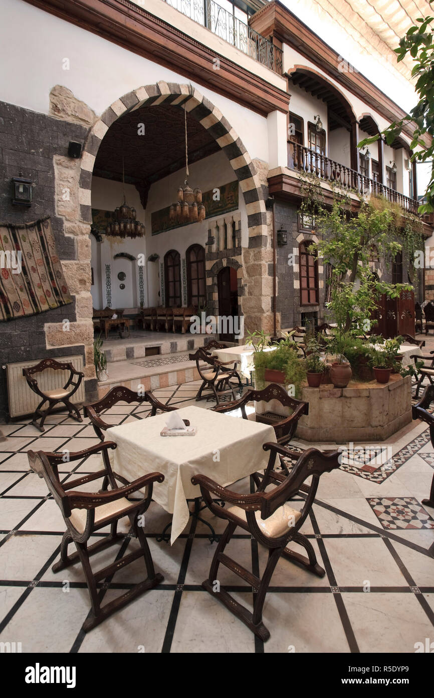 Syria house inside hi-res stock photography and images - Alamy