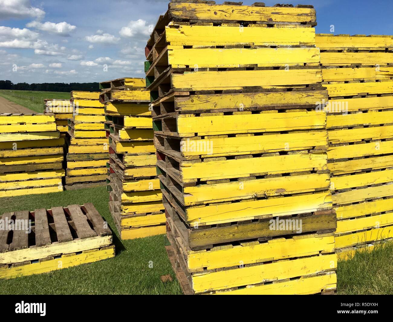 Abstract wood pallets background hi-res stock photography and images ...