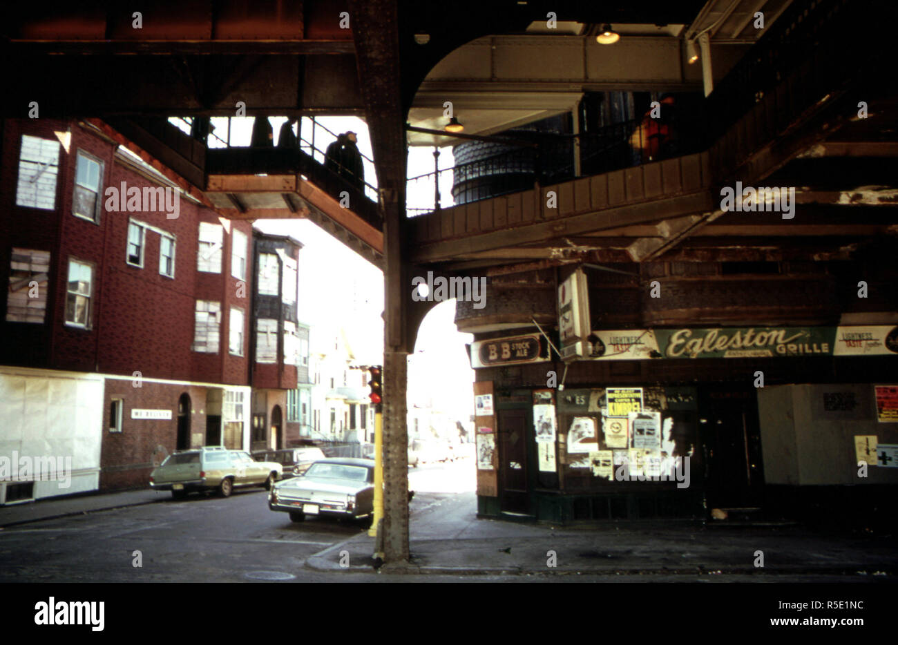 Elevated train boston hi-res stock photography and images - Alamy