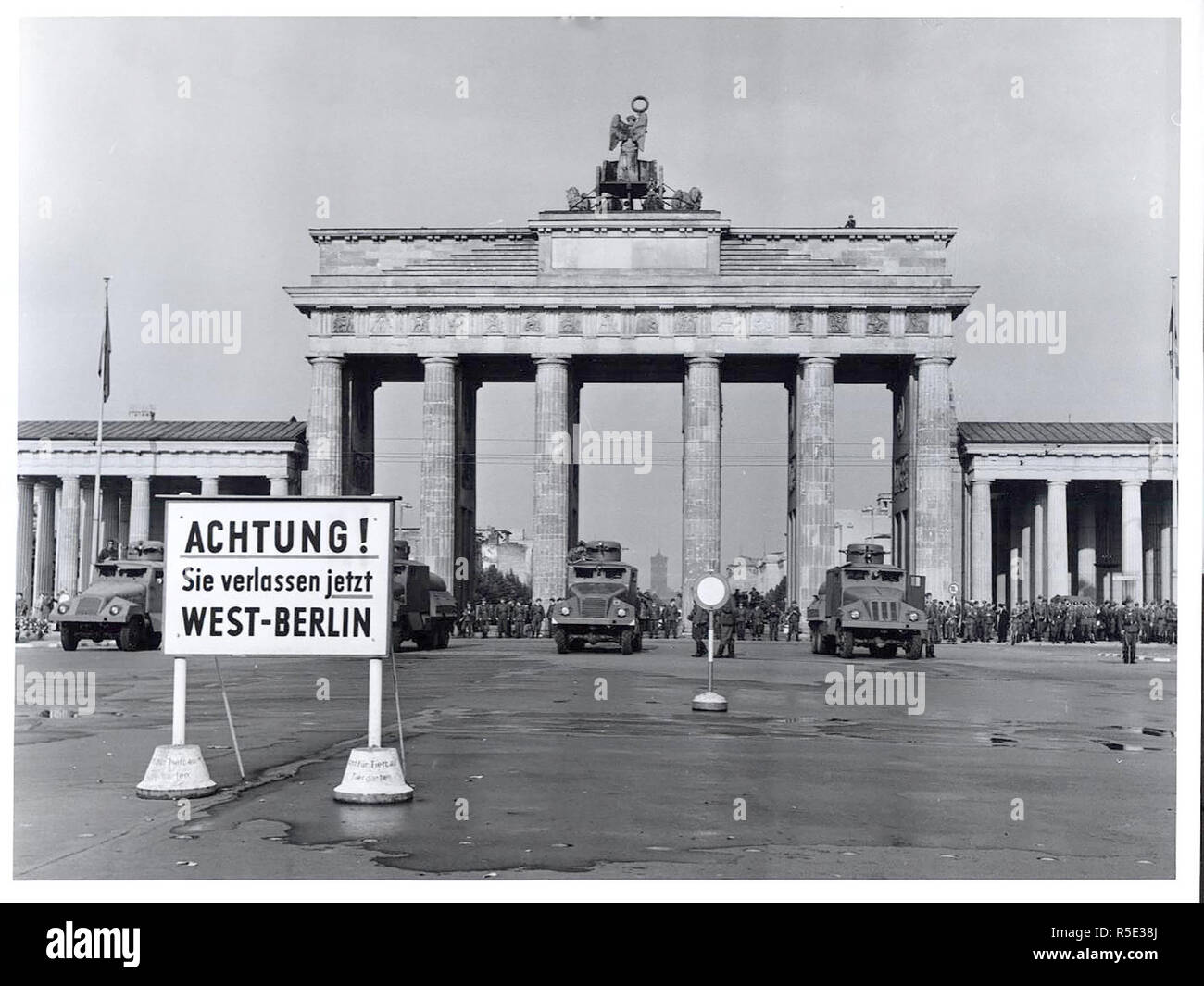East german border troops hi-res stock photography and images - Alamy
