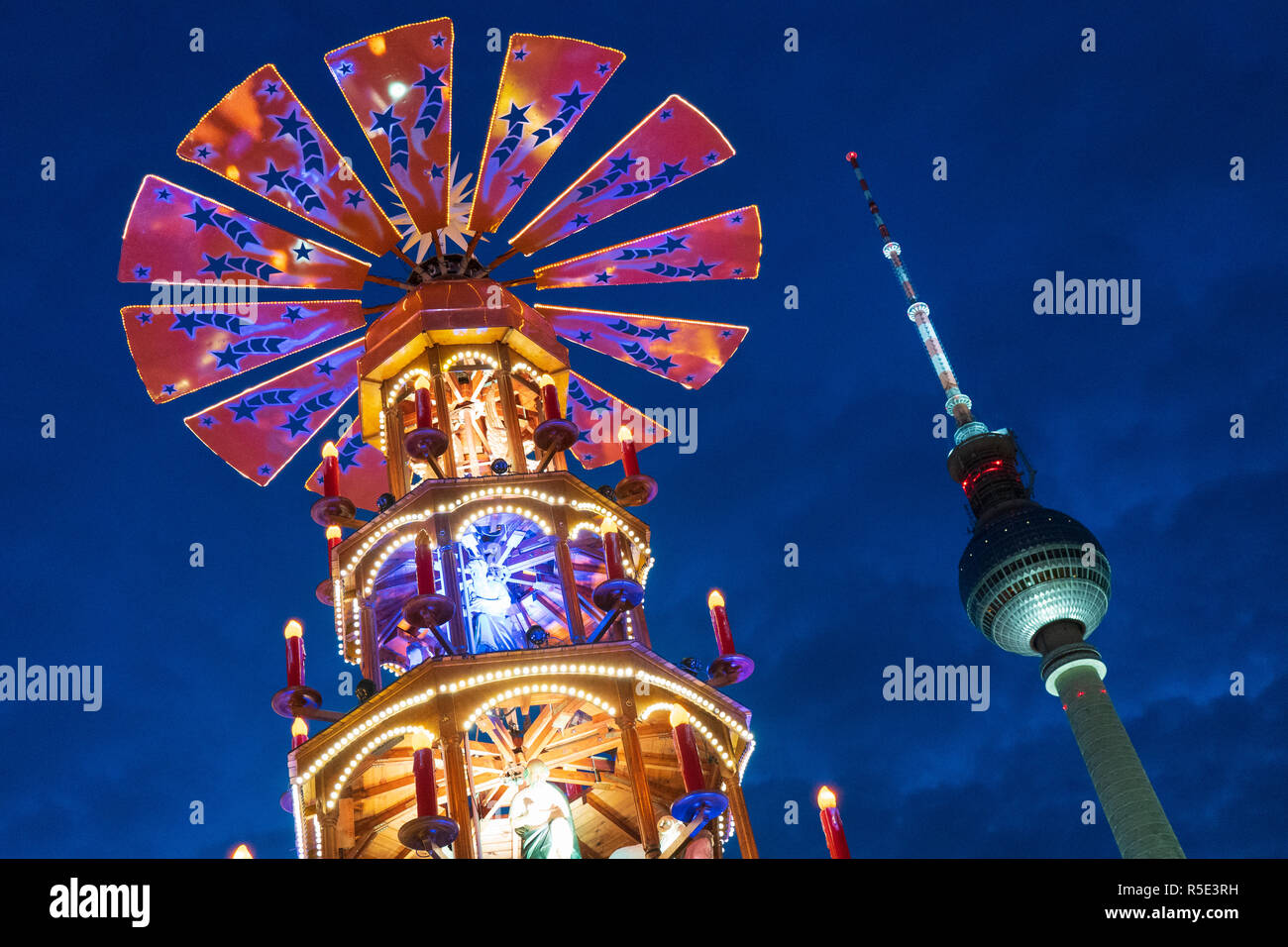 Traditional Christmas Market at Alexanderplatz in Mitte, Berlin ...