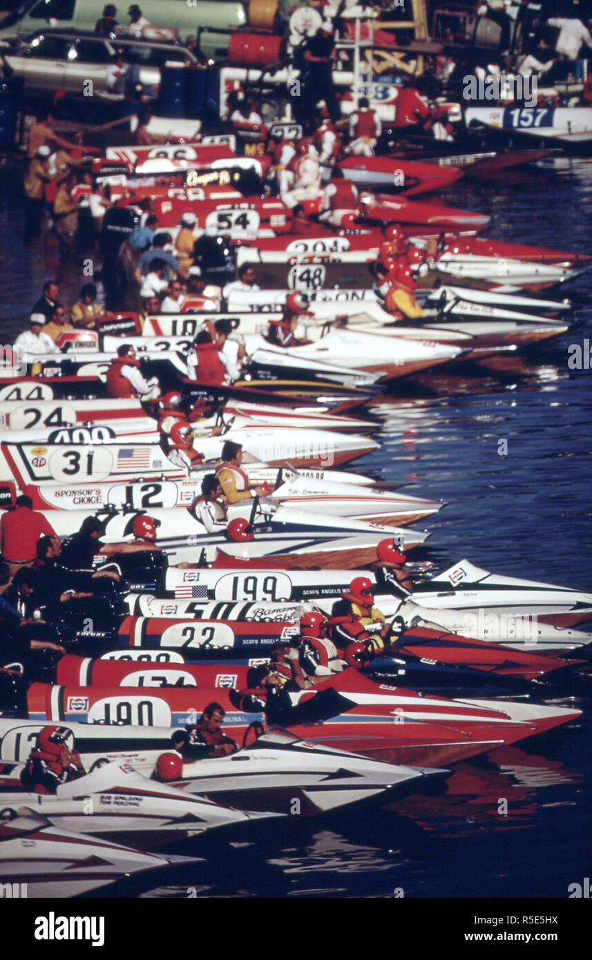 1972 outboard world championship boat race hi-res stock photography and ...