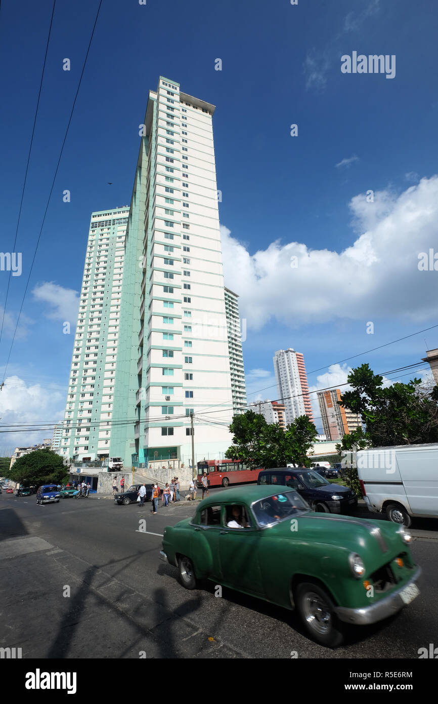 Tallest building in cuba hi-res stock photography and images - Alamy