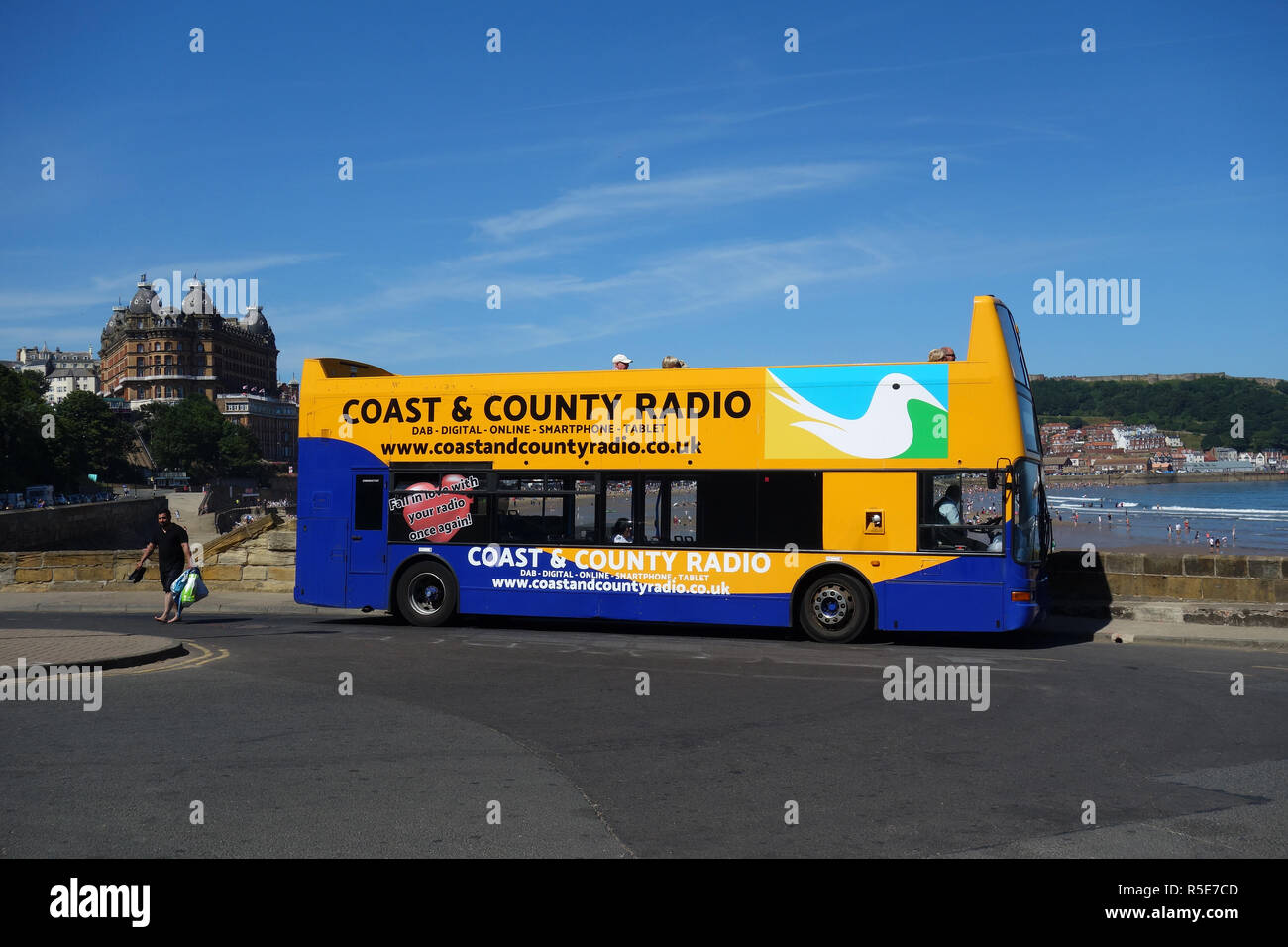 East yorkshire bus hi-res stock photography and images - Alamy