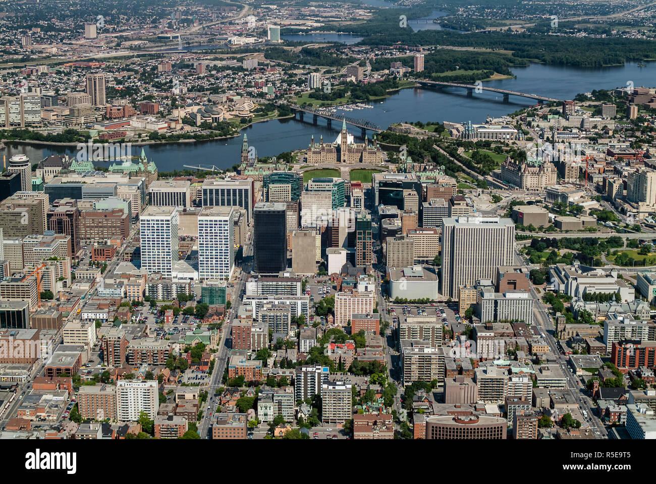 Downtown ottawa parliament buildings aerial hi-res stock photography ...