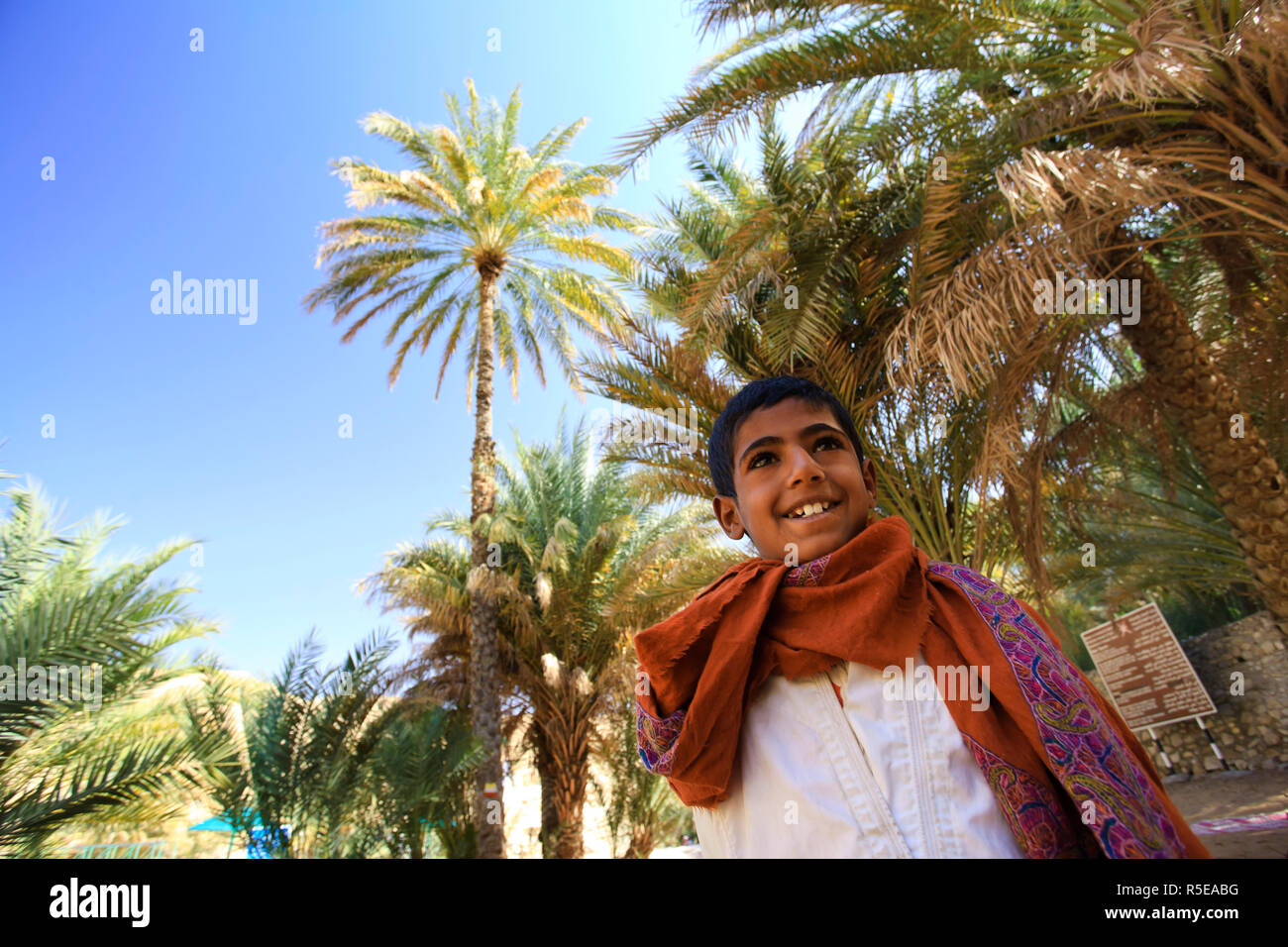 Oman, Wadi Bani Khalid Oasis, Local People Stock Photo - Alamy