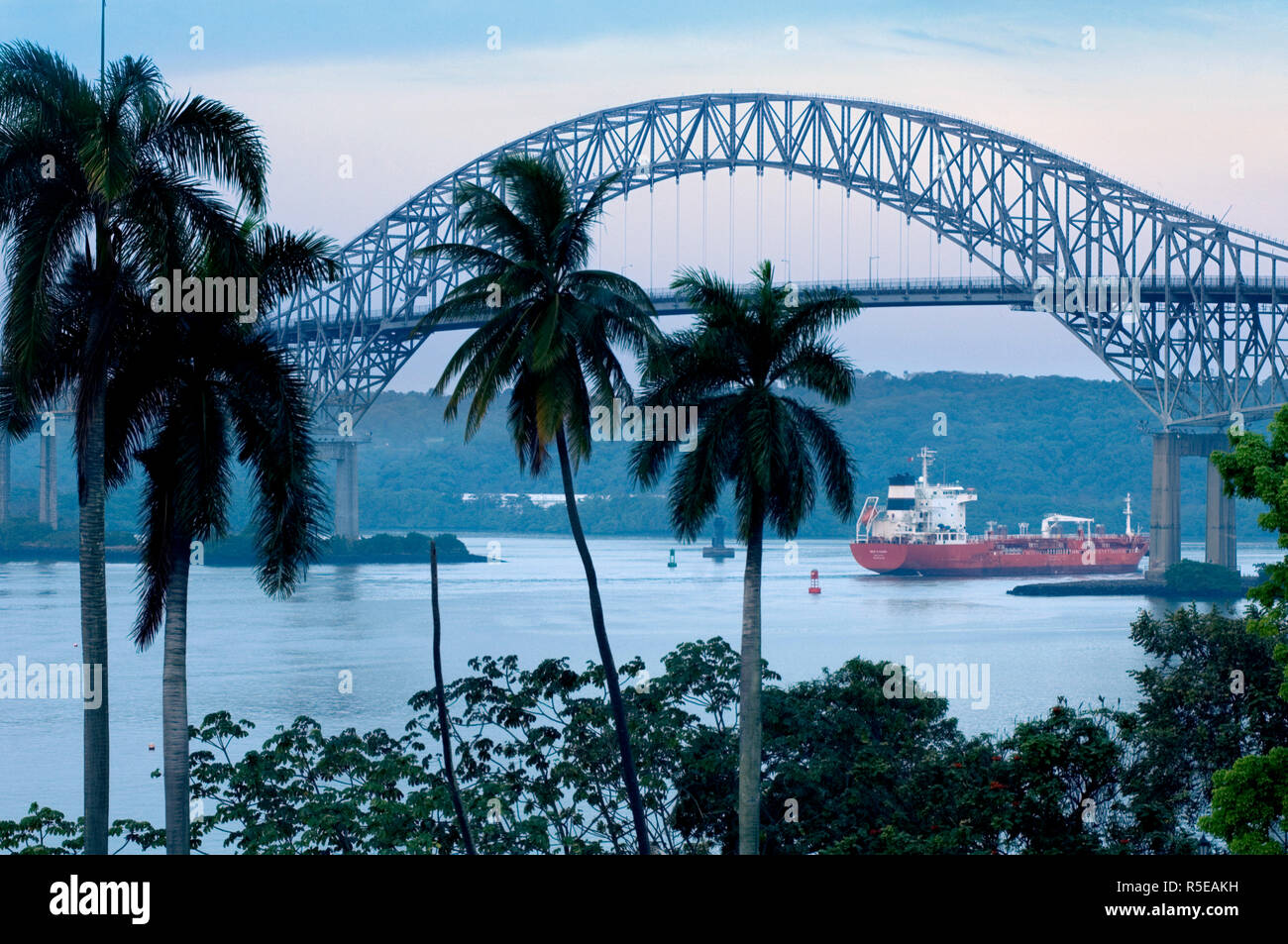 Panama, Panama Canal, Bridge Of The Americas, Pacific Entrance To The ...