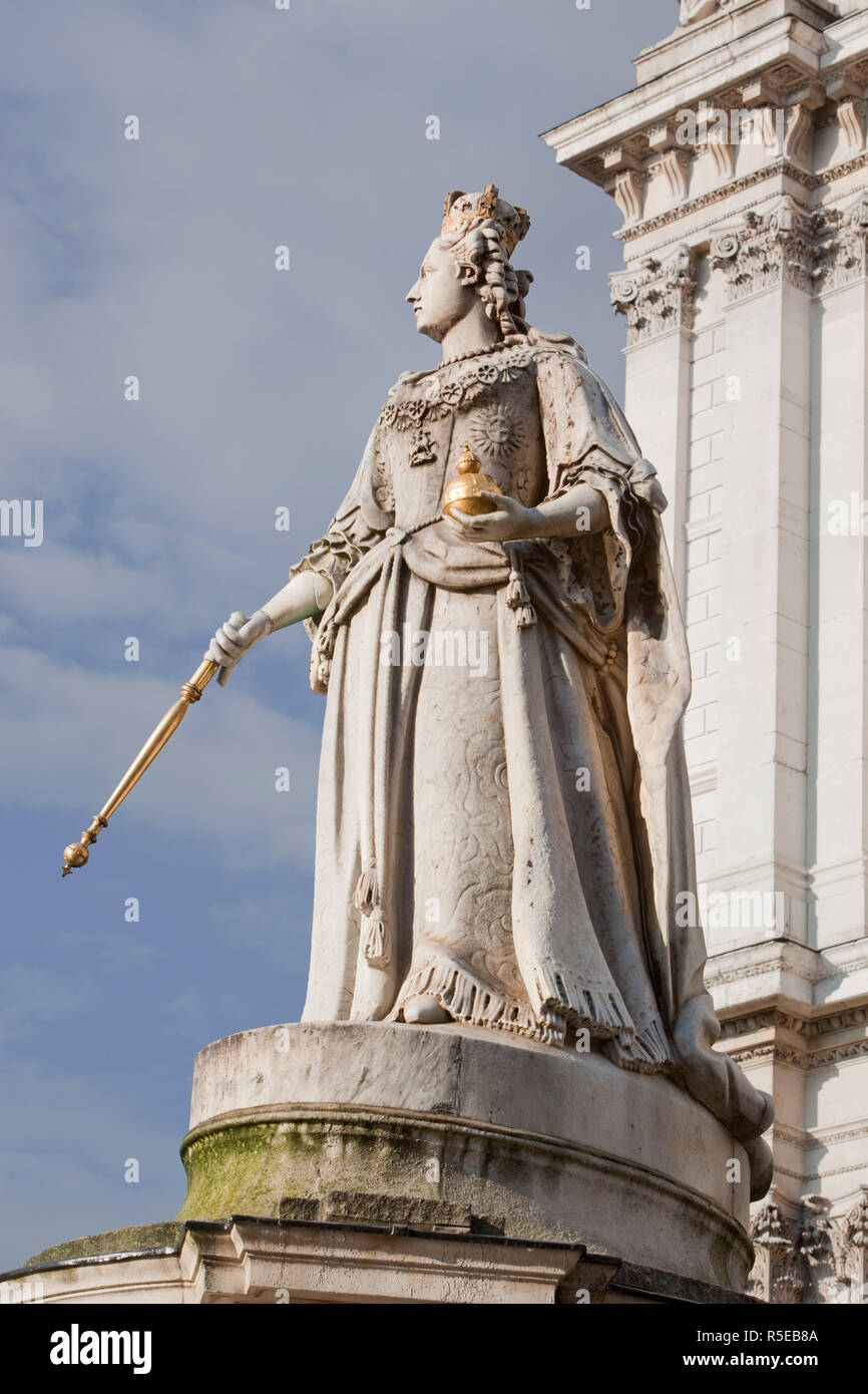 Queen anne house hi-res stock photography and images - Alamy