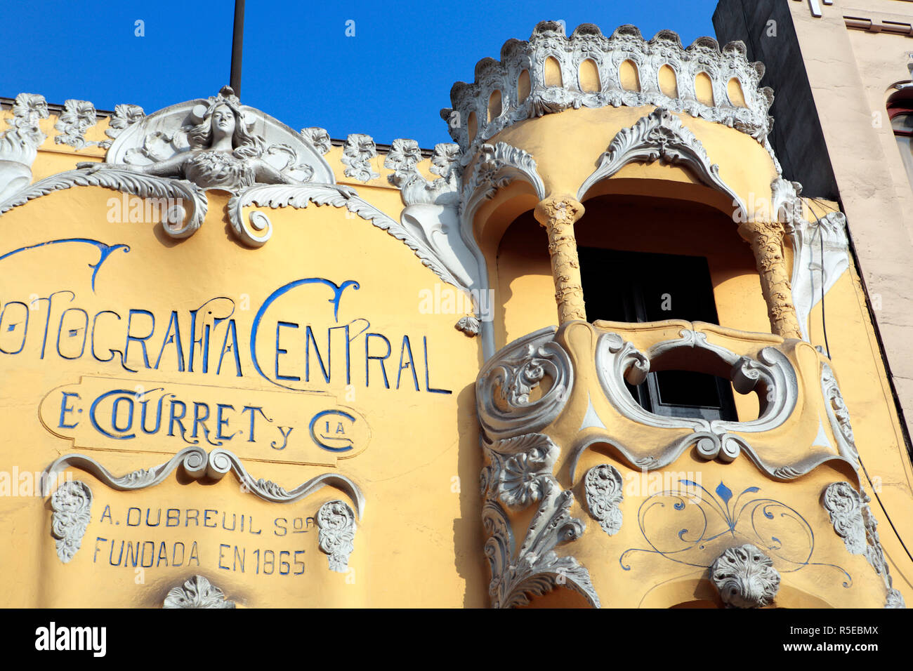 Jiron de la union hi-res stock photography and images - Alamy