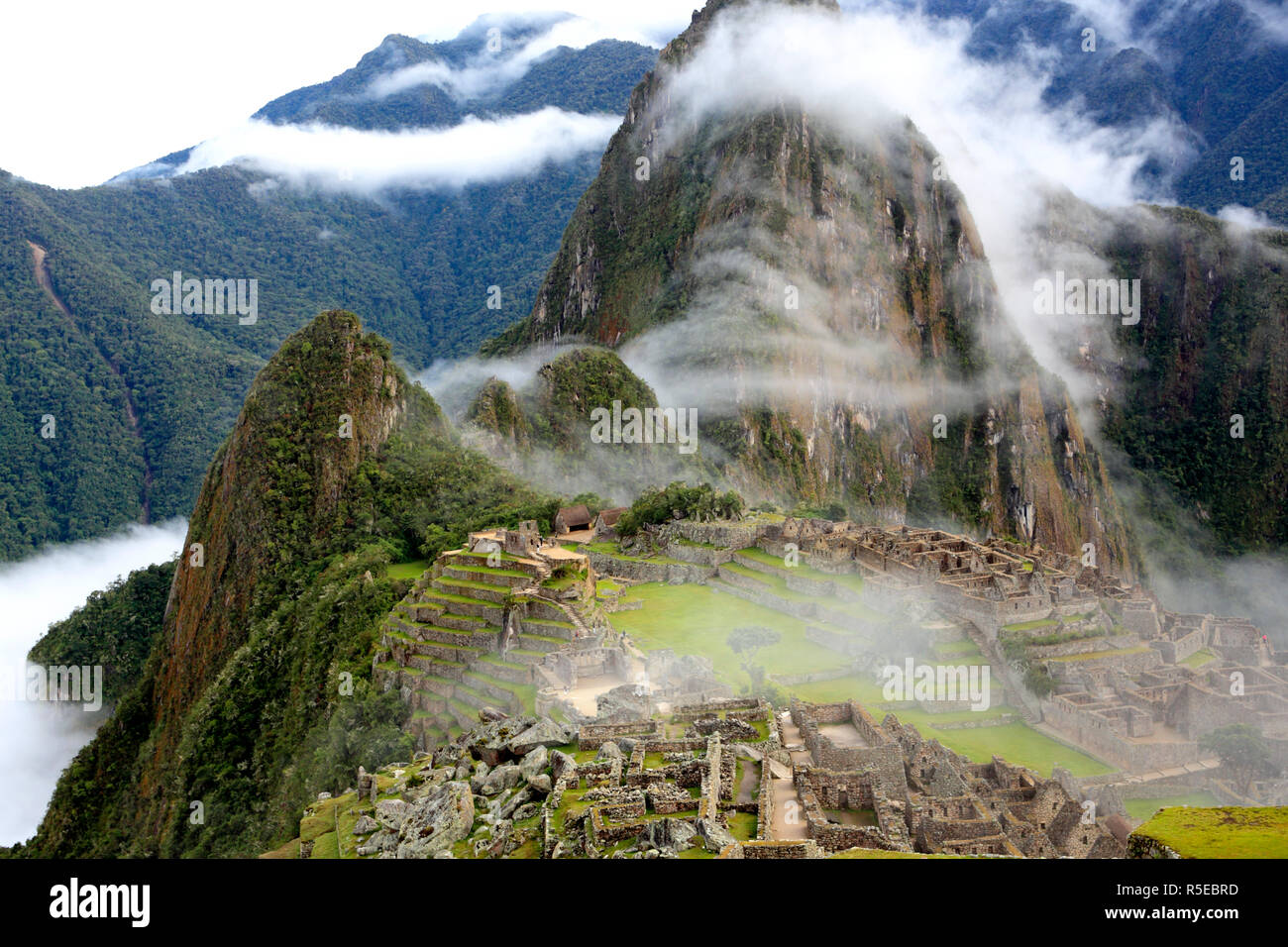 Machu Picchu archaeological site, Cuzco, Peru Stock Photo - Alamy