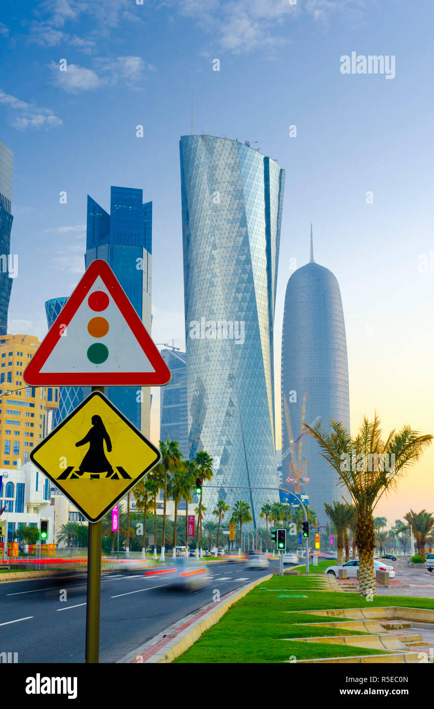 Burj qatar palm tower doha hi-res stock photography and images - Alamy