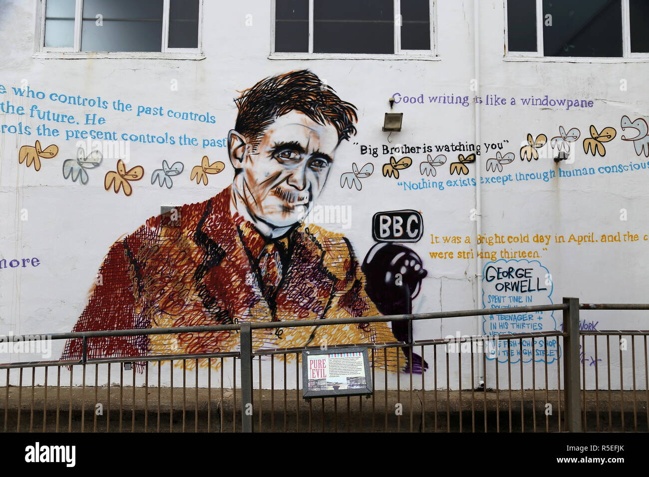 George orwell hi-res stock photography and images - Alamy