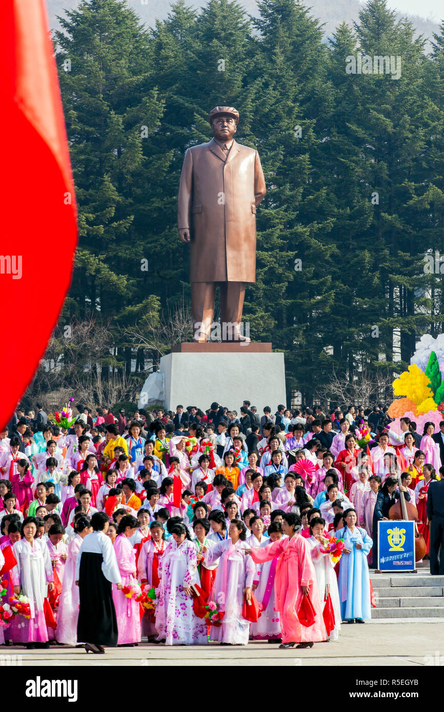 Korean kim ii sung hi-res stock photography and images - Alamy